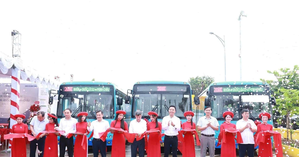 Inauguran línea de autobús que conecta comuna isleña de Minh Chau con ...
