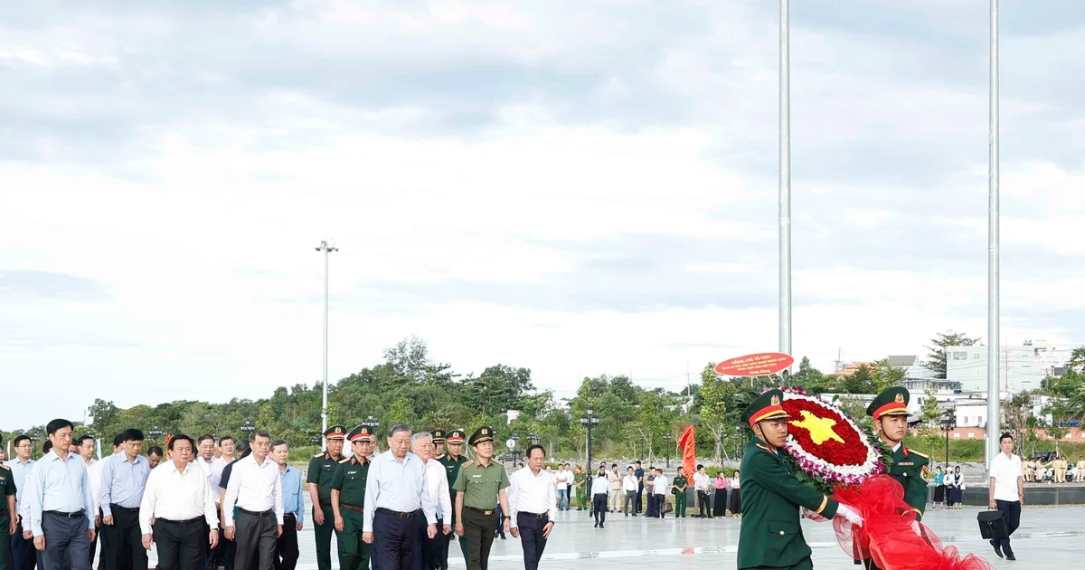 To Lam rinde homenaje a Ho Chi Minh y héroes caídos en Phu Quoc ...