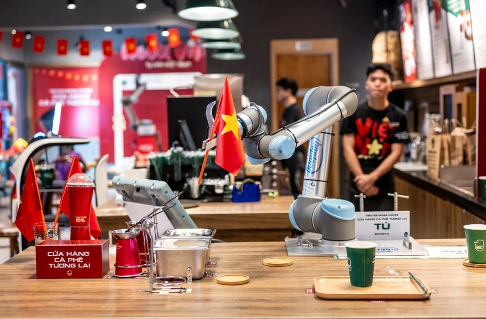 Primera cafetería en Hanoi operada completamente por robots ...