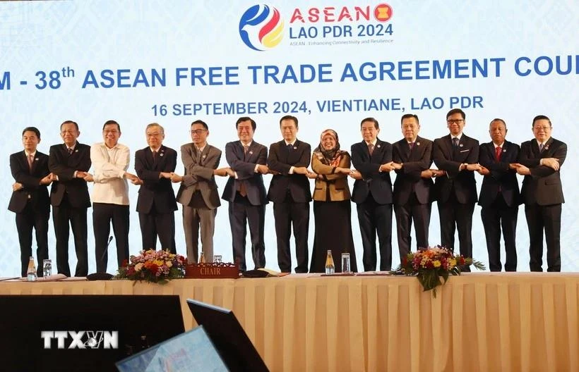 Sesiona en Laos la 38 Reunión del Consejo de Zona de Libre Comercio de ...