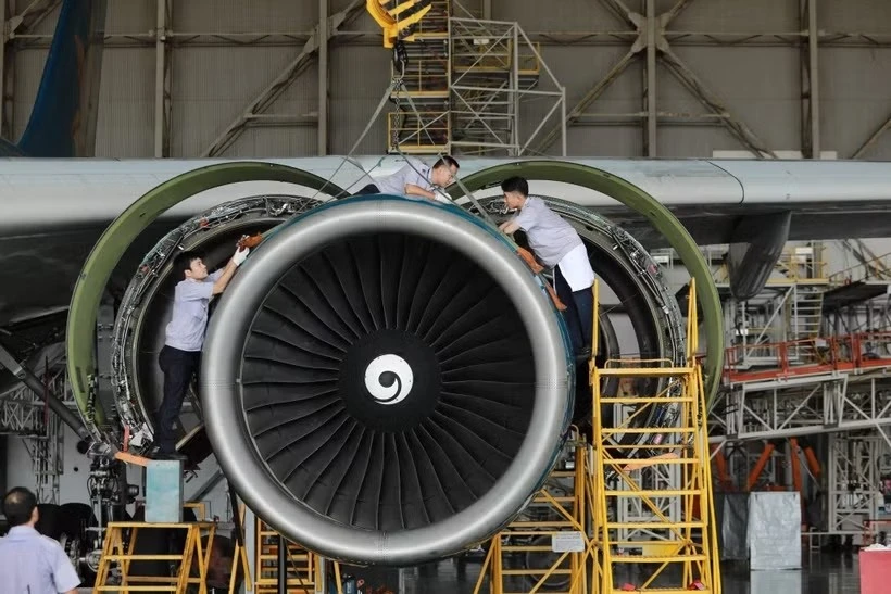 Vietnam forma ingenieros de mantenimiento de aeronaves bajo estándar ...