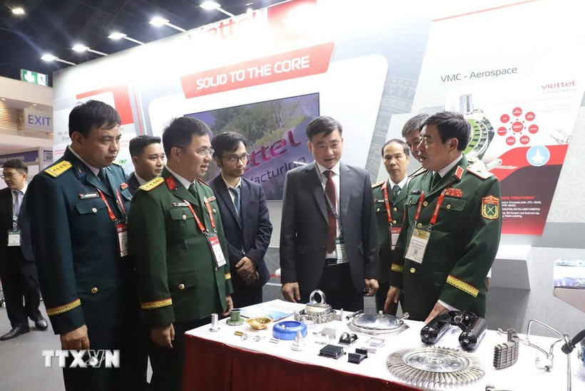Empresas vietnamitas destacan en Exposición de Defensa ASEAN 2025 ...